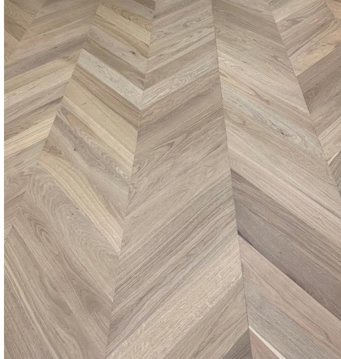 Rome Chevron Design - European Oak Modern Engineered Wood Flooring [5 ...